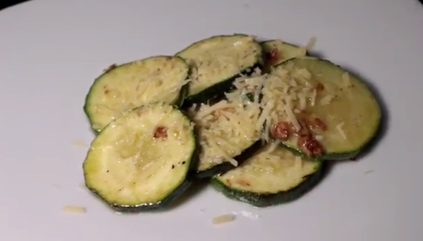 Zucchini en Mantequilla Fácil de hacer - Recetas con Zucchini salteado ...